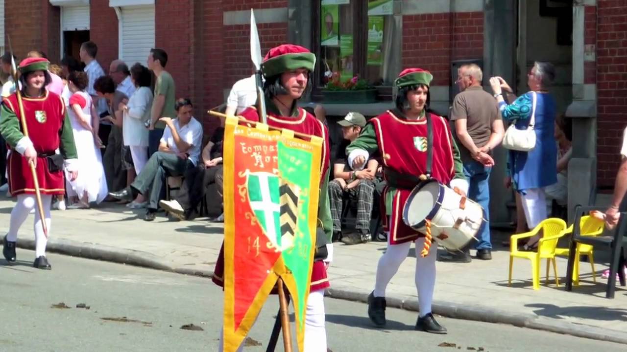 Procession historique St Vincent Soignies 2010 - YouTube