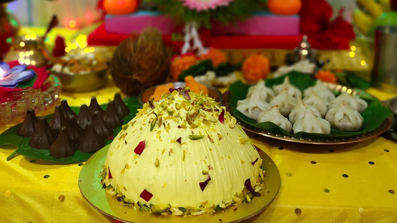 Ganesh Chaturthi Special | Ganpati Special Modak Cake | Theme cake ...