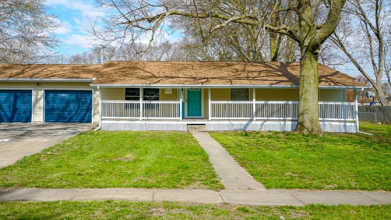 1109 N Fifth St, Chillicothe, IL Presented by The Schauble Team. - YouTube