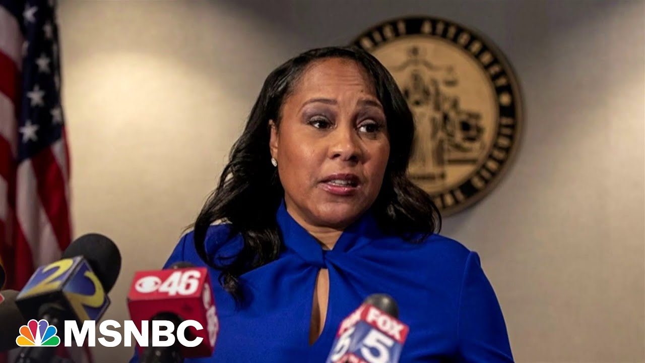 Fani Willis gives deadline for Georgia election probe decision - YouTube