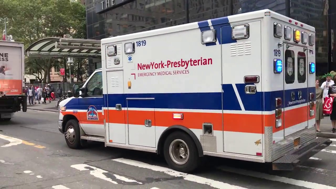 New York Presbyterian EMS Ambulance Responding Urgently - YouTube