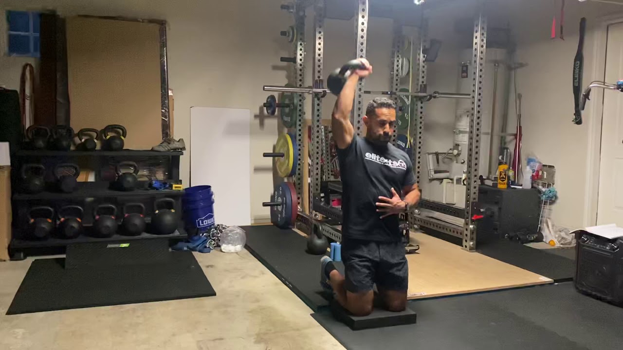Tall Kneeling Single Arm Overhead Press - YouTube