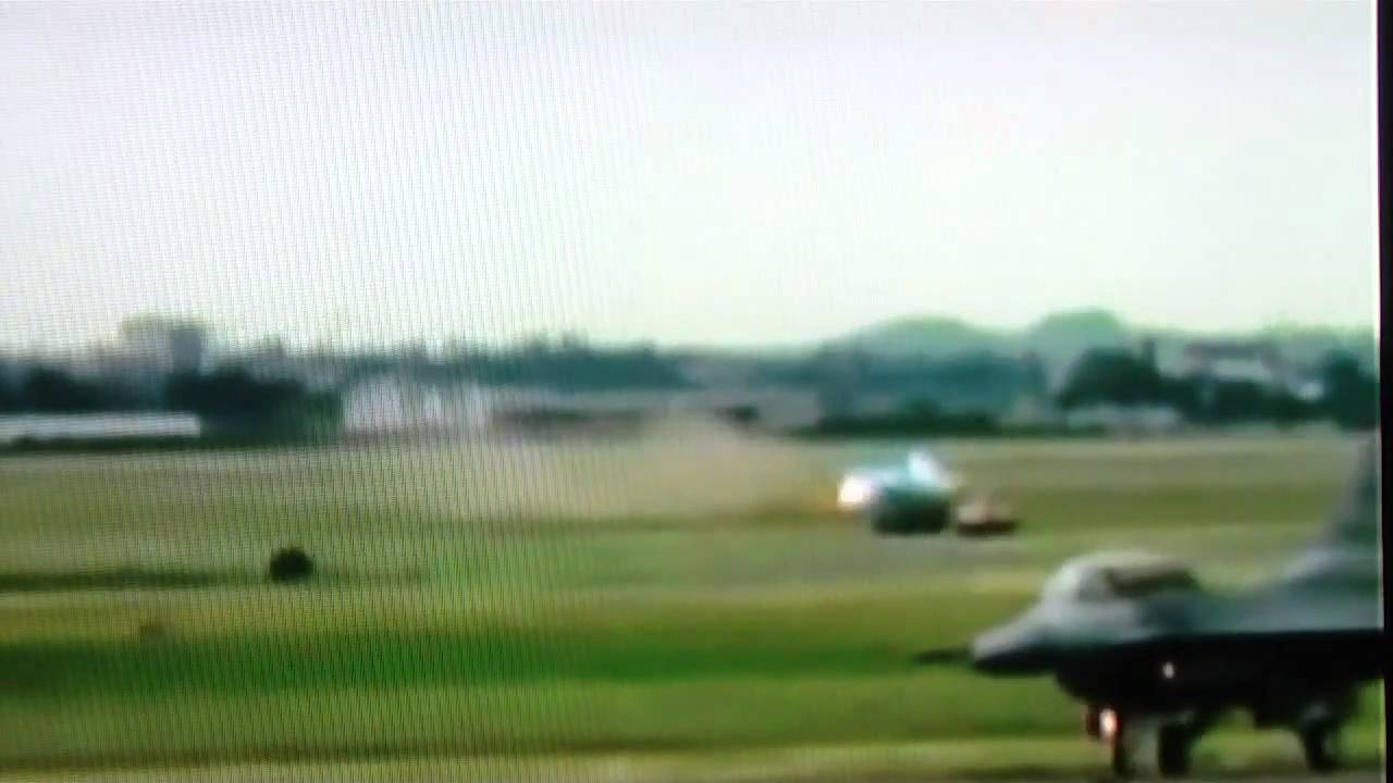 Russian fighter plane airshow flat spin crash - YouTube