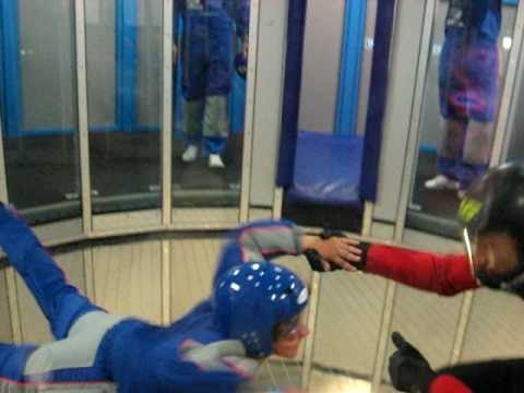 Indoor-Tube-skydiving - GHD - YouTube