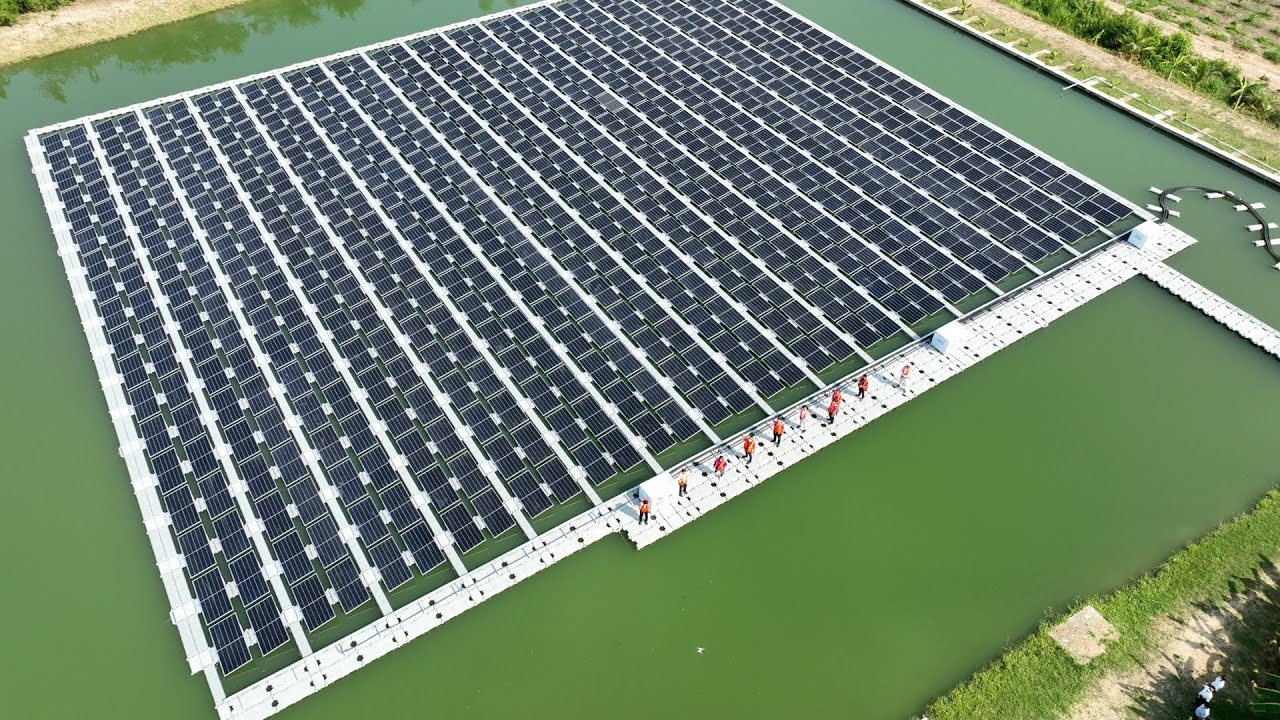 SMART ENERGY ตอน PEA ติดตั้ง Solar ให้ อ.ส.ค. เกือบ 5 เมกะวัตต์ - YouTube