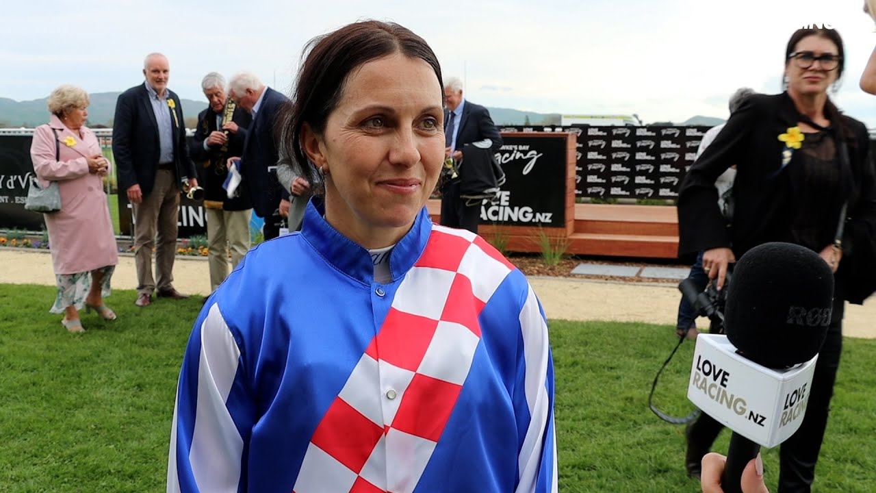 Sam Spratt - Tarzino Trophy Raceday - YouTube