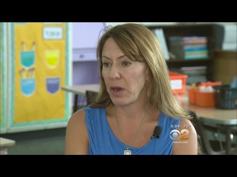 Local Kindergarten Teacher With Prosthetic Legs To Run Chicago Marathon
