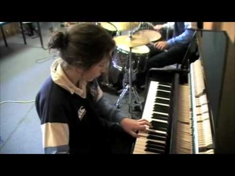 Lily Findlay Dr Pyser.m4v - YouTube