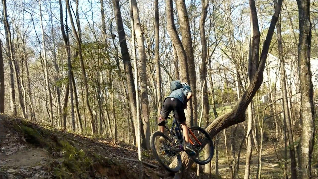 First hits on the 15 foot drop - YouTube