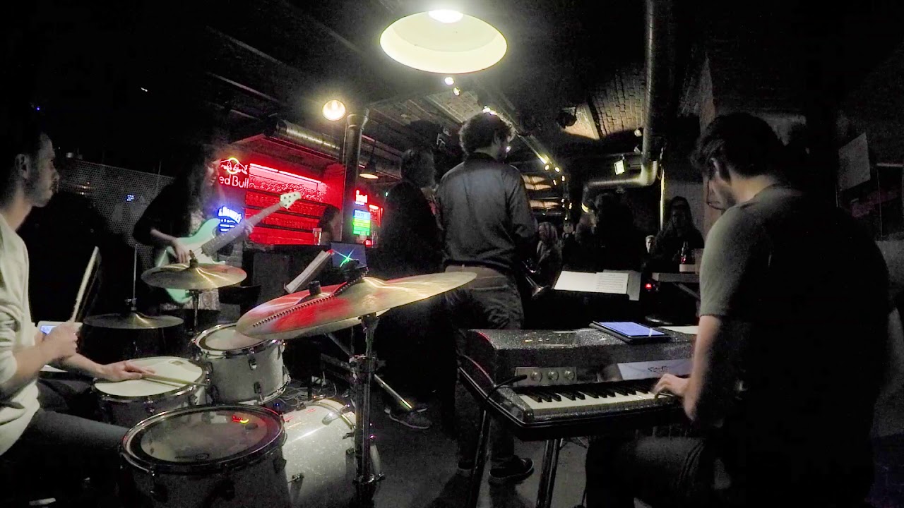 David Demuynck Rhodes solo over "Wake Up!" - YouTube