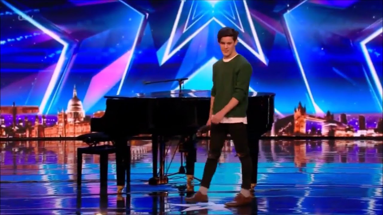 Singer Reuben Grey Sings To Girlfriend Britain’s Got Talent 2017 - YouTube