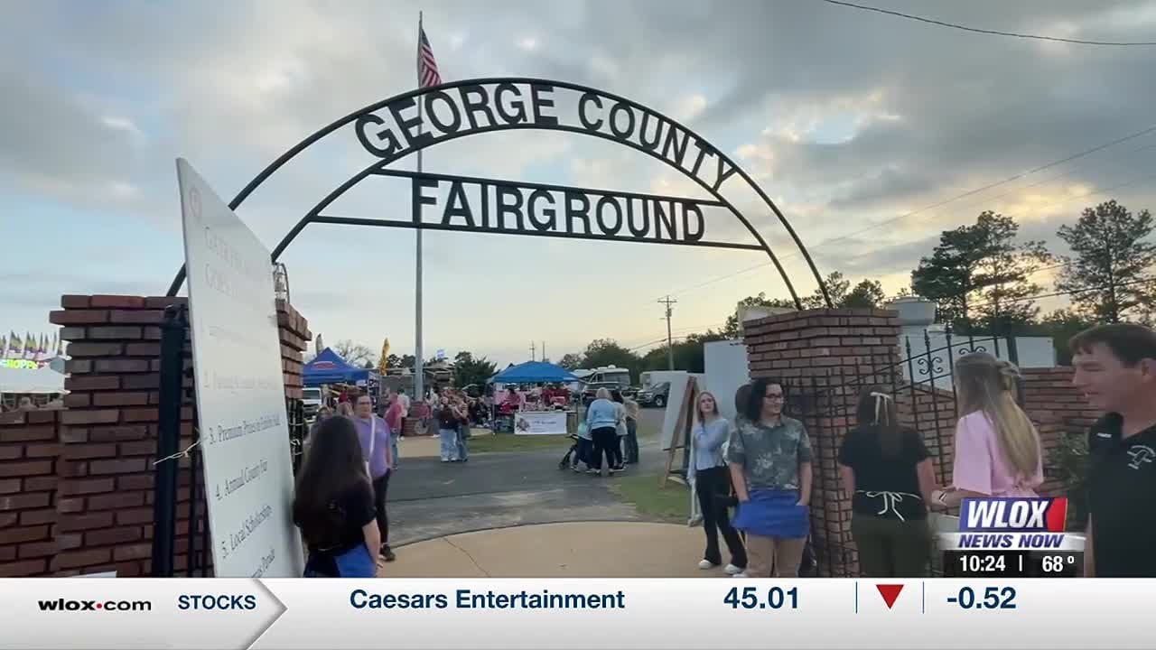 George County Fair kicks off with steer and swine show - YouTube