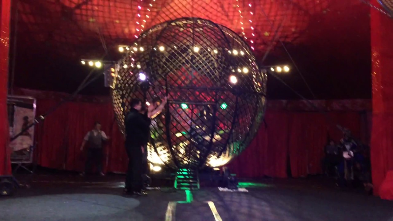 Circus zyair Leeds roundhay park - YouTube