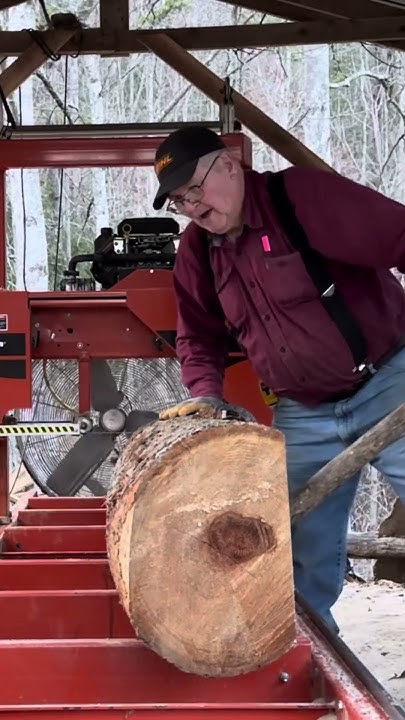 #shortvideo Turning 1st Lynn Log 90 Degrees to Saw 2nd Slab - YouTube