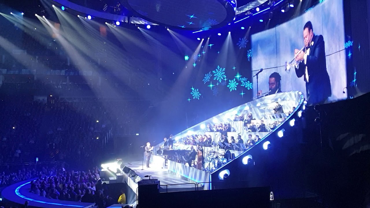 Michael Bublé White Christmas 02 Arena London 19th December 2019 - YouTube