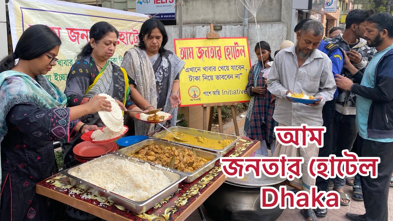 Roadside food stall for rickshaw pullers,homeless people.Good lunch for ...