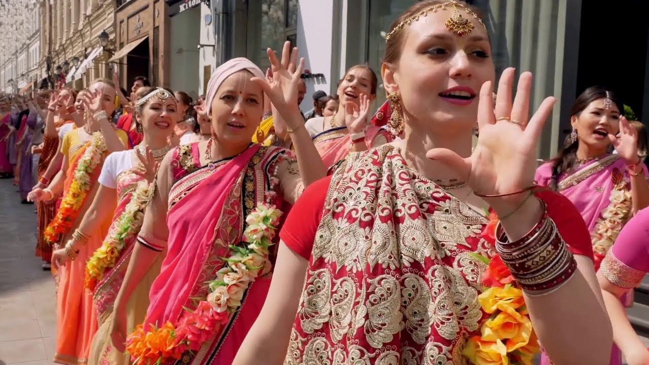 Hare Krishna kirtan - best kirtan hare krishna bhajan - kirtan song ...