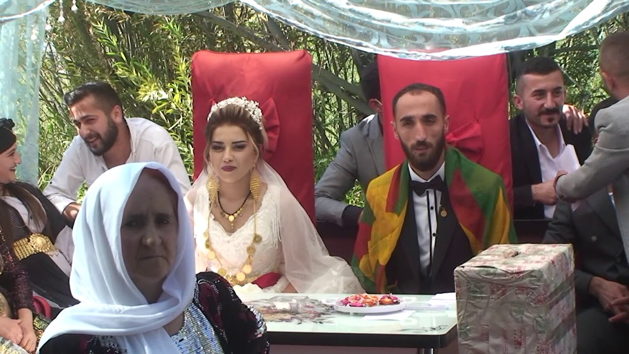 Gülistan & Murat Düğün Fragmanı ( Kurt Ailesinin Mutlu Günü ) - YouTube