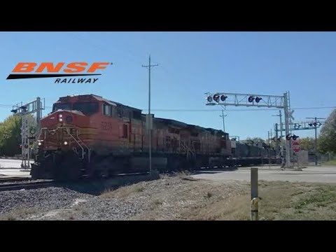 BNSF Corn Syrup Train at Quincy, IL 10-21-18 - YouTube