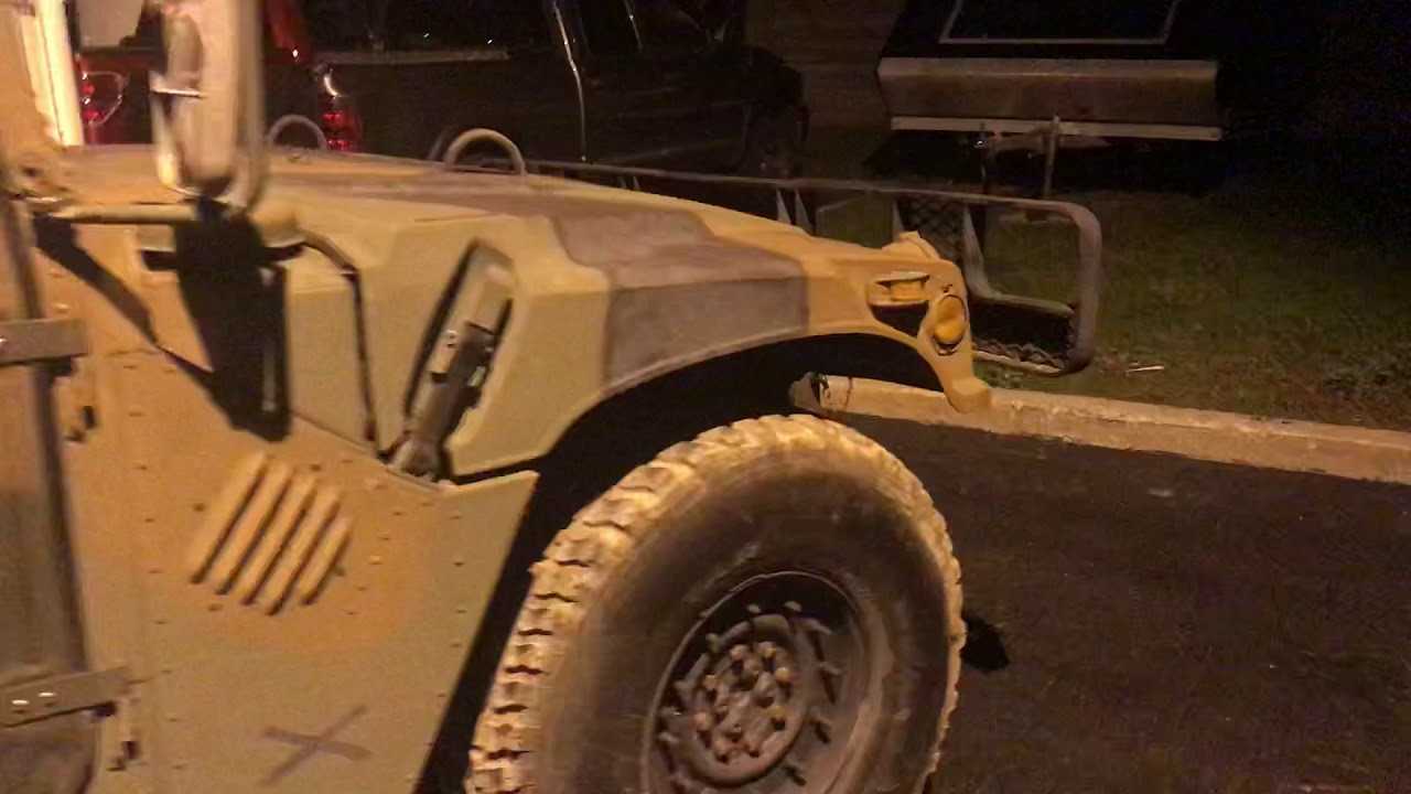 Operation Desert Storm AM General HMMWV HumVee Hummer USA Military ...