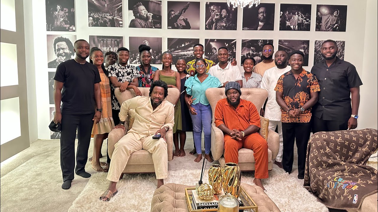 Sonnie Badu Welcomes, Blesses, Celebrates & Spends Time with THE BLOOD ...