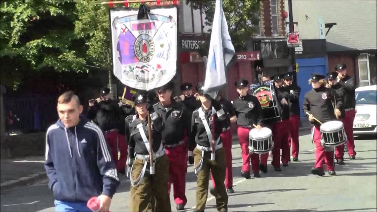 Ulster Protestant Boys @ Ulster First Flute Band Parade 2016 - YouTube