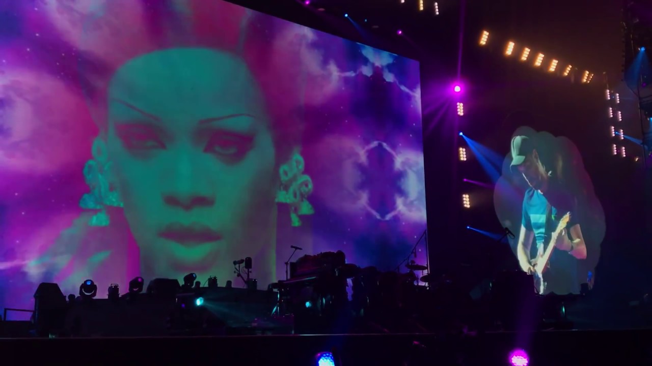 April 1, 2017 | Princess of China - Coldplay live in Singapore - YouTube