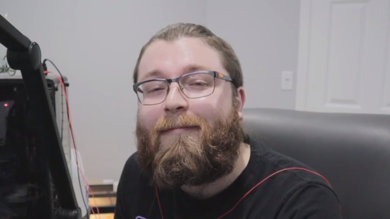 5 minutes of Vaush encouraging violence - YouTube