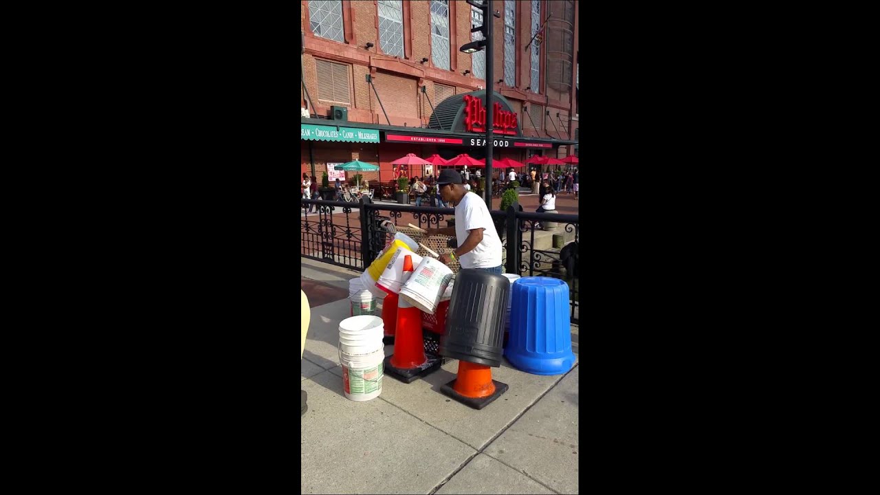 Man making music with trash can - YouTube