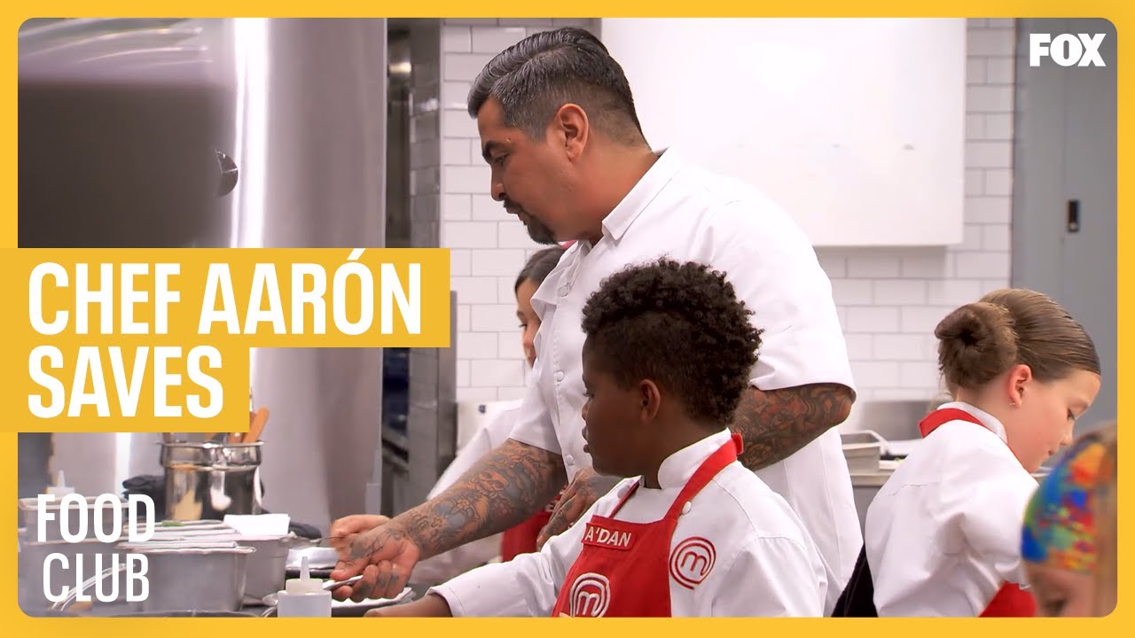 Aarón Sánchez Saves The Day For The Red Team | Season 8 Ep. 11 ...