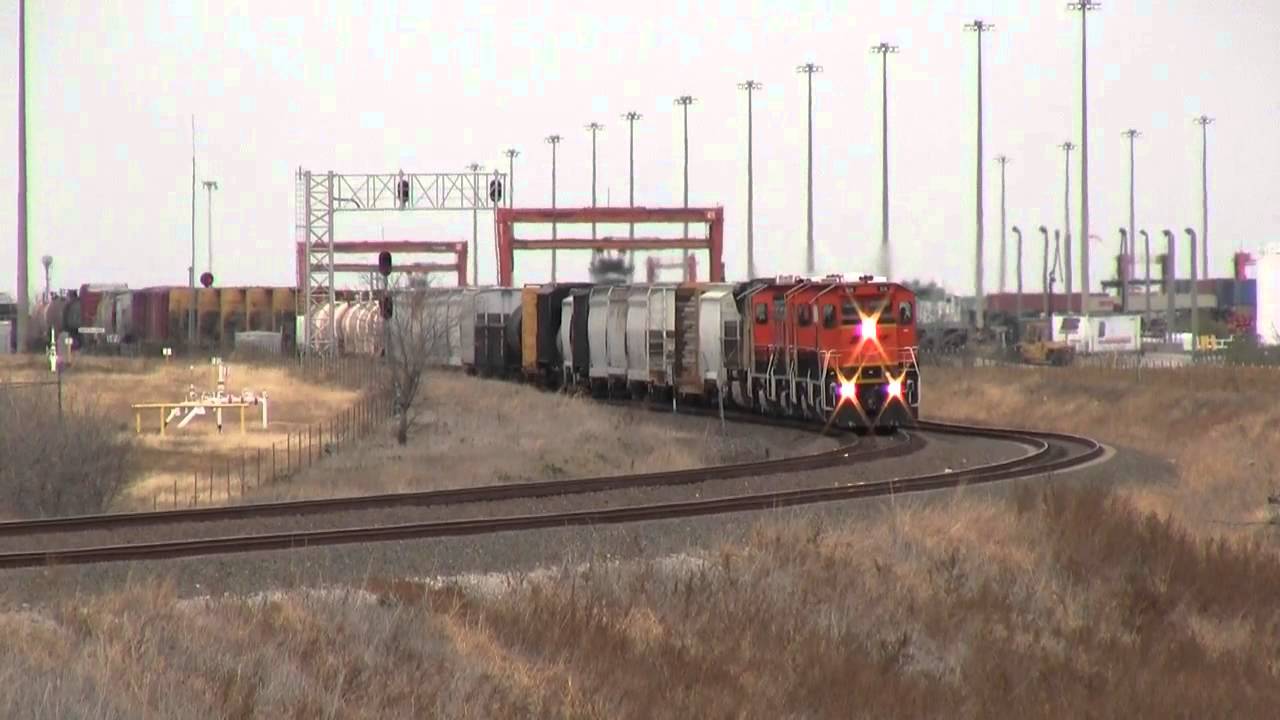Railroad Videos BNSF Alliance Area - YouTube