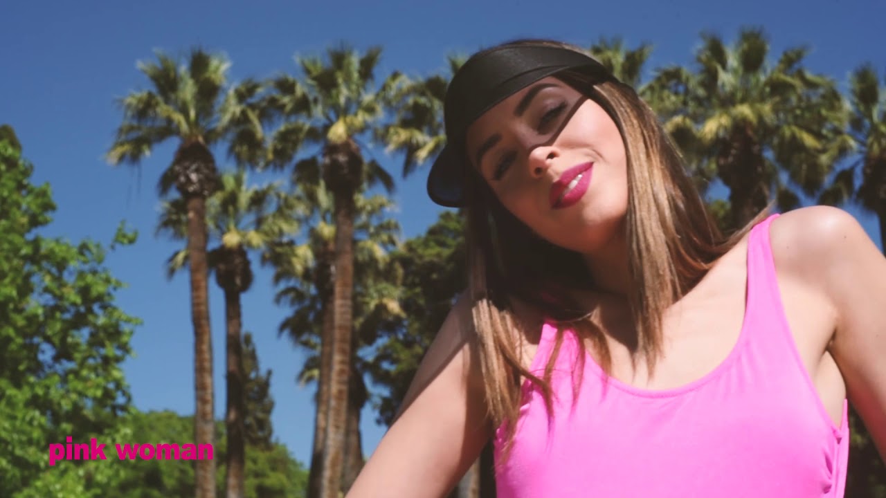 Demy x Pink Woman: effortlessly cool - YouTube