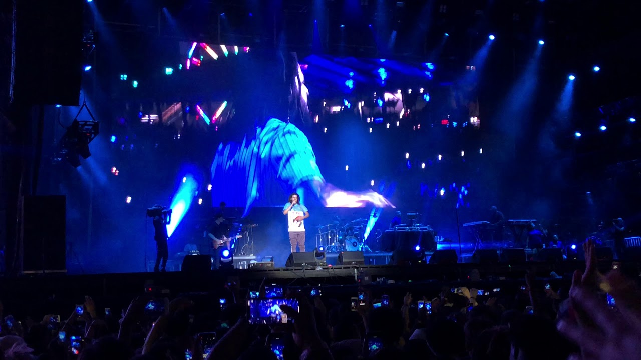 J. Cole - Can't Get Enough (Live @ Rolling Loud Miami 2018) - YouTube