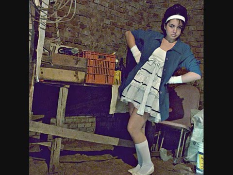 Burquesinha Thais Fernanda Manica