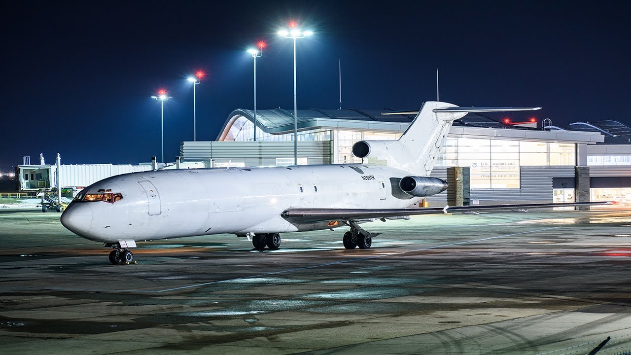 Career Aviation Boeing 727-223F N209TR Arrives at Niagara Falls Int'l ...