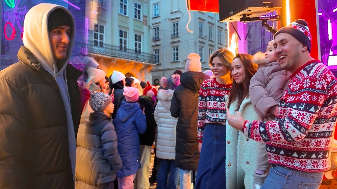 Rynok Square in Lviv! Natalka Karpa and YAKTAK. Lux FM Lviv - YouTube