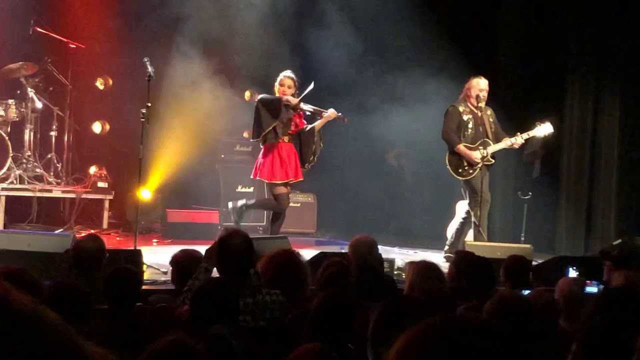 Transsylvania Phoenix -Ciocârlia, live in Montréal - YouTube