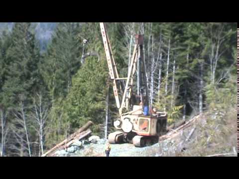 Thunderbird TSY255 grapple yarder at work above Alberni Valley, BC ...