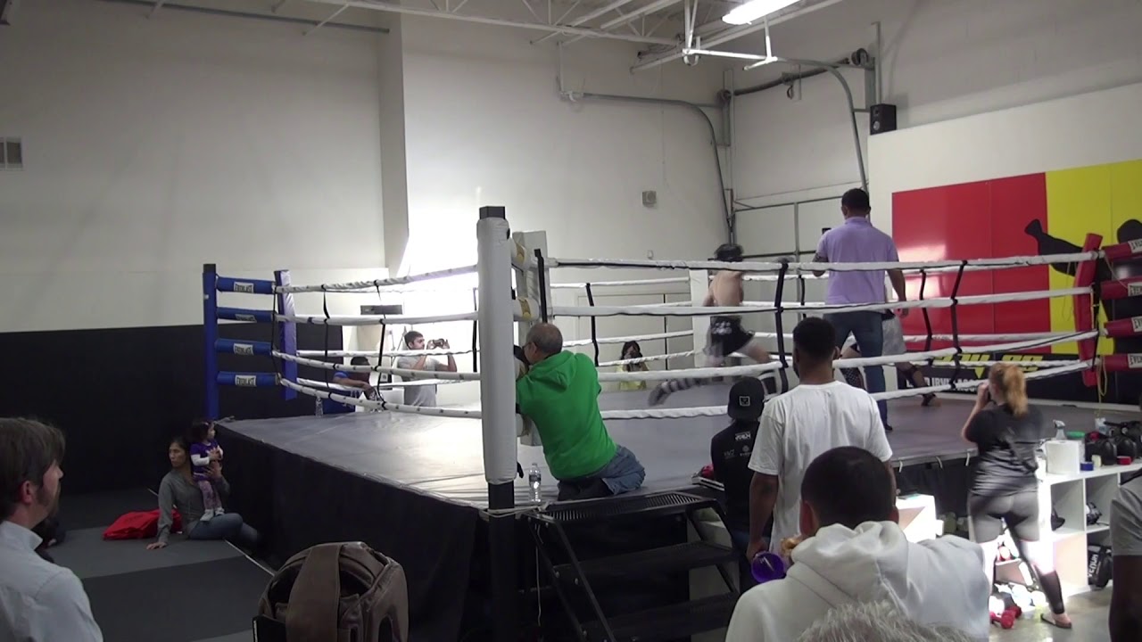 Smoker Fight - April 2018 - Highlight 45 Second Spot - YouTube