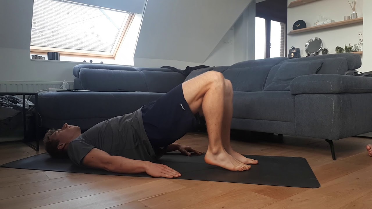 Glute bridge single leg extensions - YouTube