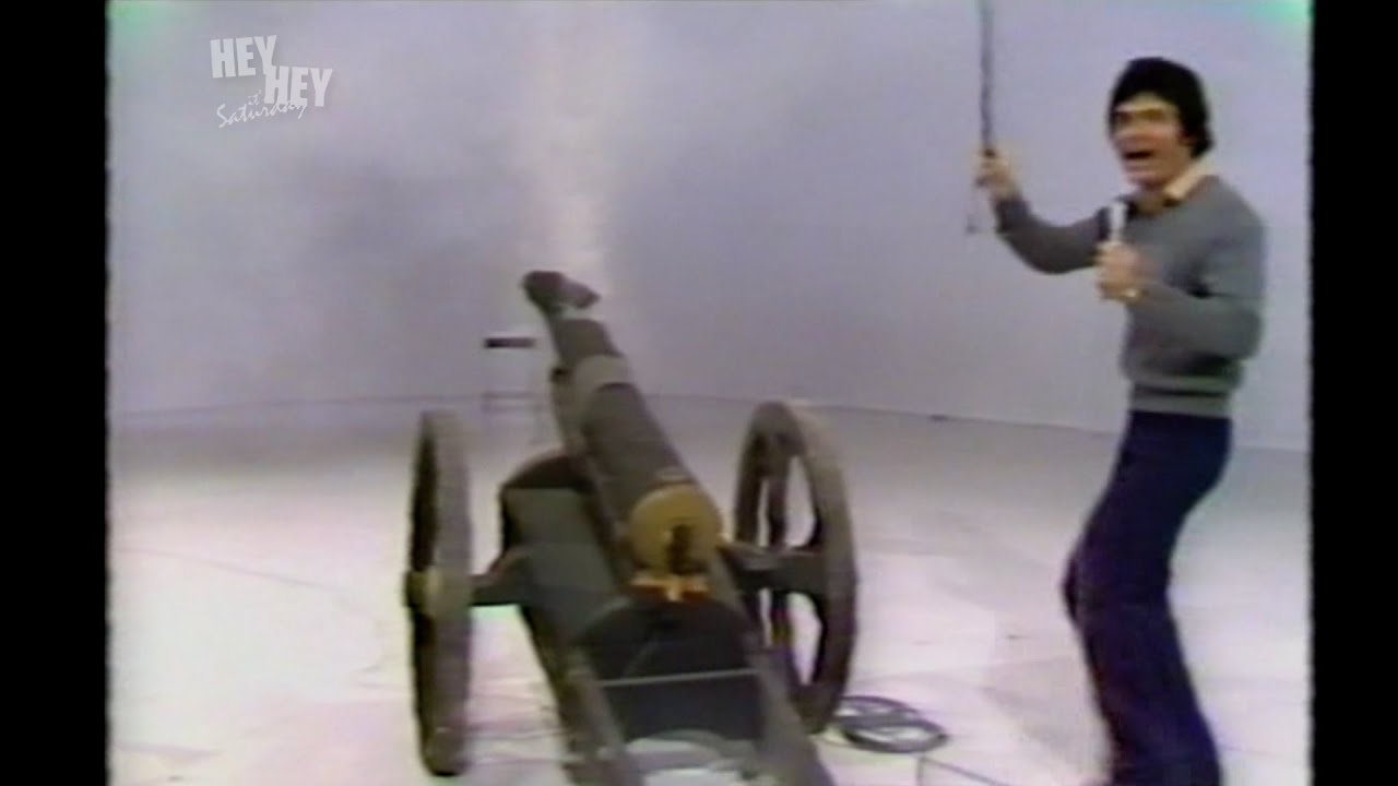 Hey Hey it’s Saturday | Fred Fly | 1979 - YouTube