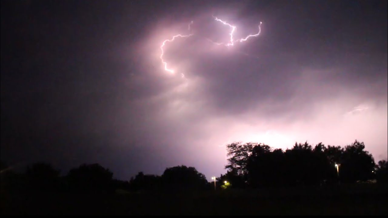 Creston, IA | Strong Severe Thunderstorm & Constant Lightning Early ...