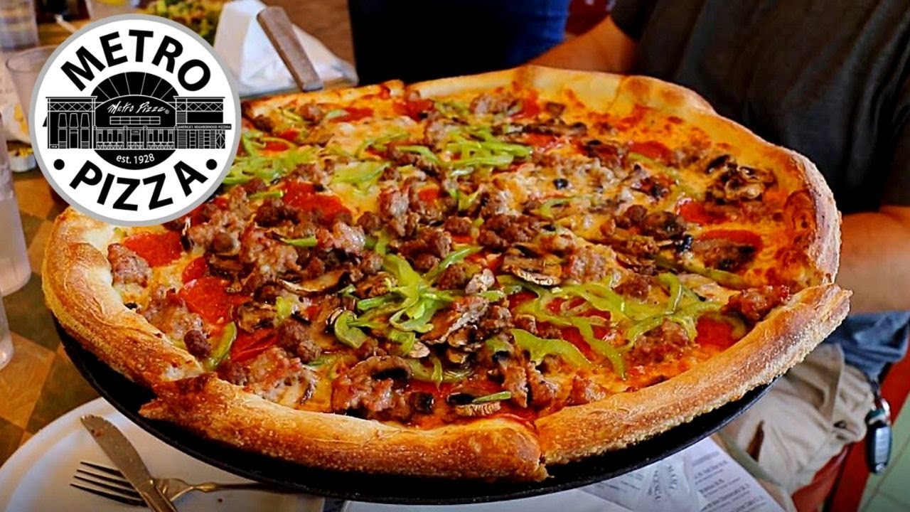 Where Do You Get The Best Pizza In Vegas? - YouTuber Meet Up At Metro ...