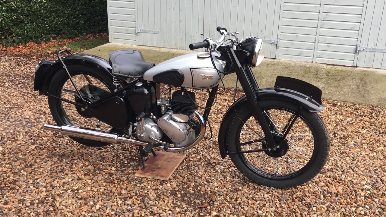 1950 BSA C10 - YouTube