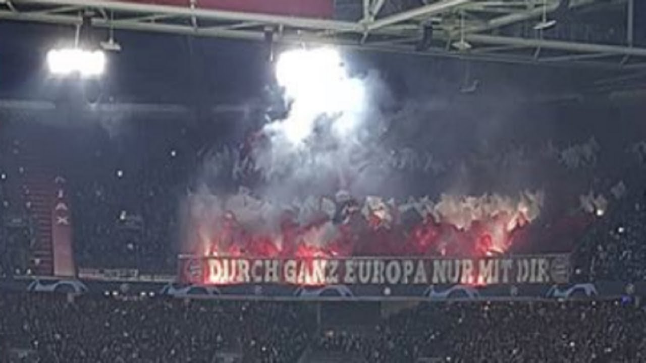Bayern Fans Coreo (Pyro And Flag) | Ajax vs FC Bayern München - Ultras ...