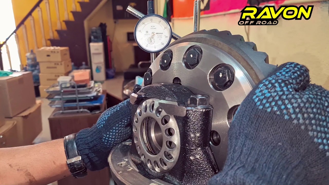 TJM Pro Locker installation - Landcruiser 70 Series Airlocker - YouTube