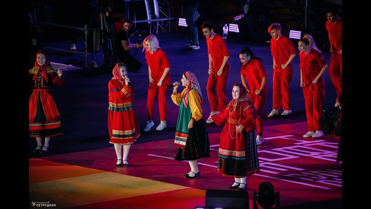 CLEVER FOLK и шоу балет Аллы Духовой TODES "Такая любовь" - YouTube