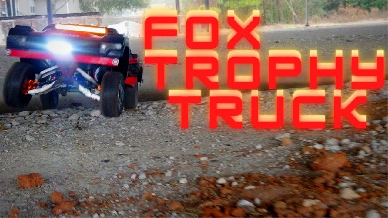 FOX TROPHY TRUCK : GET SOME AIR! - YouTube