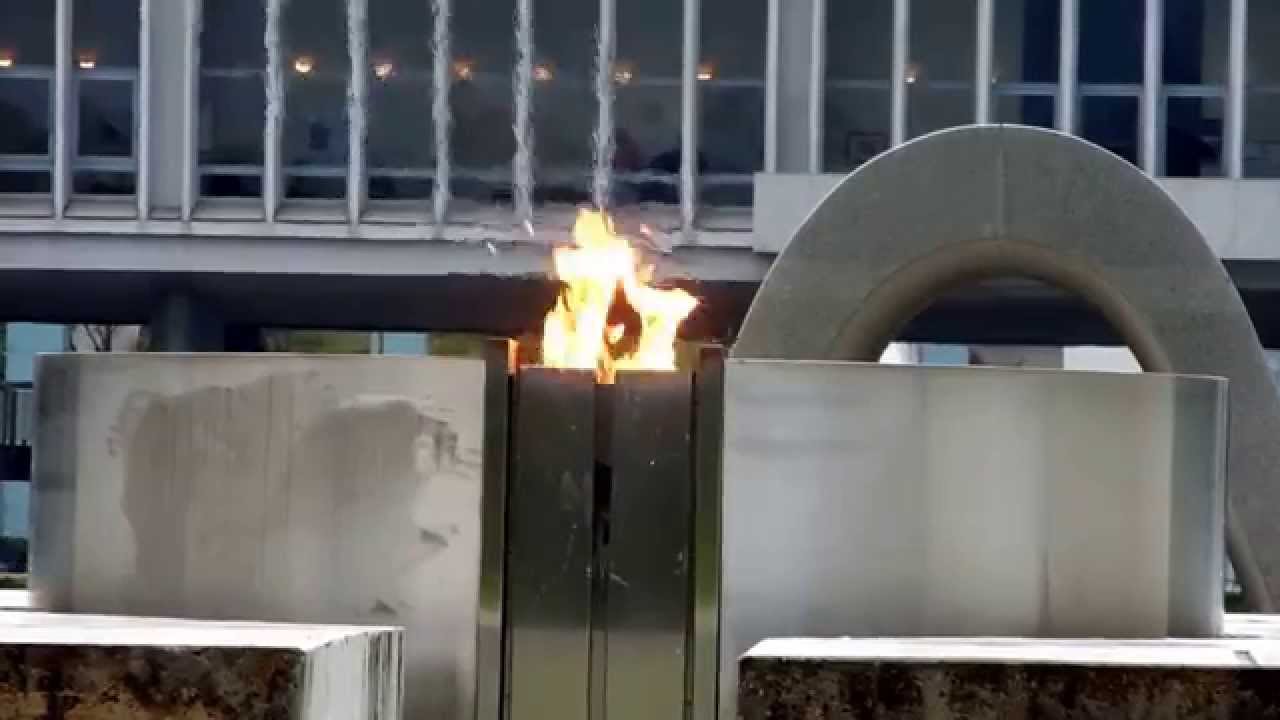 Hiroshima Peace Flame 広島平和の灯 - YouTube