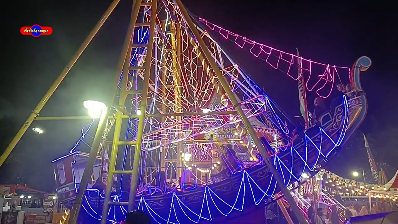 WAHANA PERMAINAN DI PASAR MALAM, PERAHU KAPAL AYUN KORA - KORA, RODA ...